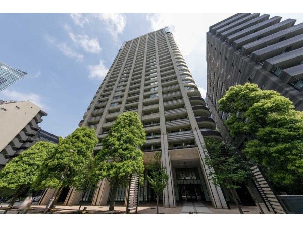 Park Court Toranomon Atago Tower | Housing Japan
