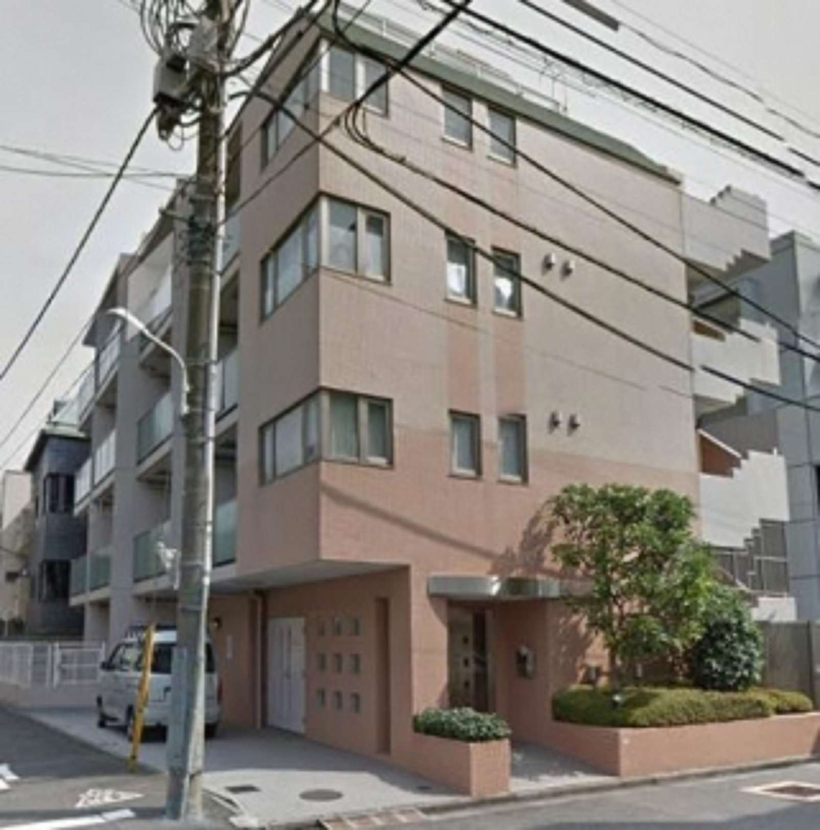 Itopia Jingugaien Estudio | Housing Japan