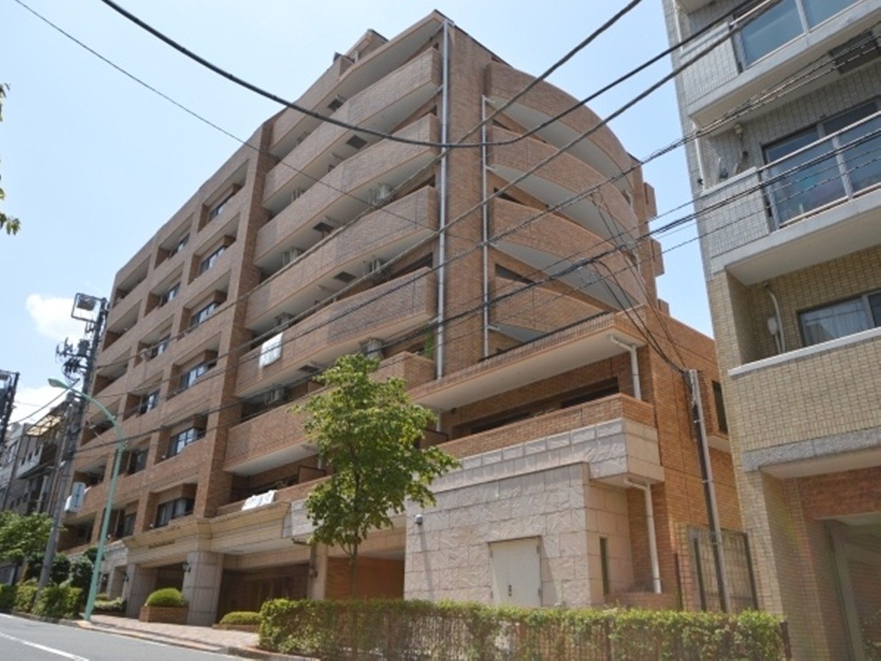 Lions Mansion Hiroo Minami | Housing Japan