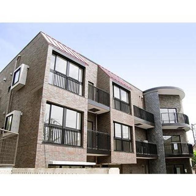 Corner House | Housing Japan